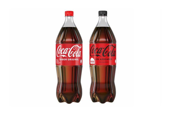 Combo COCA-COLA: Original 1.5 L + sin Azúcar 1.5 L en Tienda Inglesa