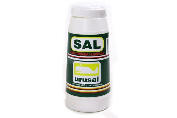 Salero Sal Fina URUSAL Yodo/Flúor 250gr en Tienda Inglesa